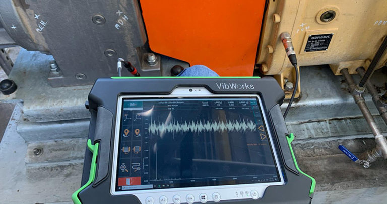 Vibworks-Multi-Channel-Vibration-Analyzer_870x460 - Ludeca